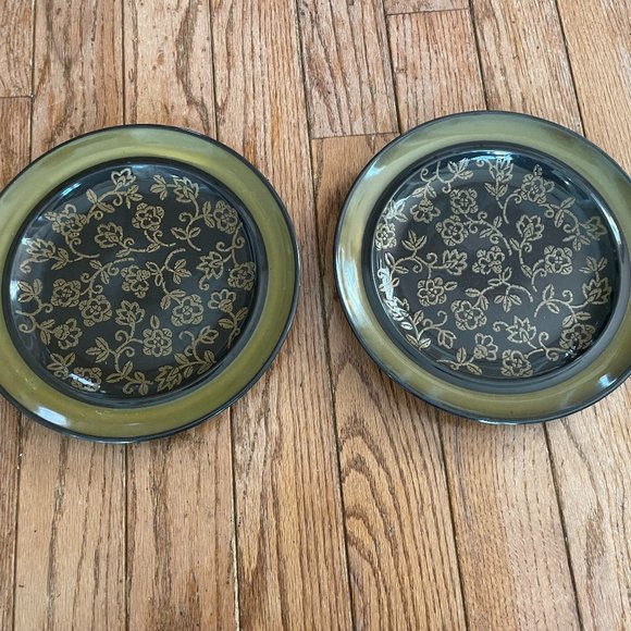 Vintage | Dining | 2 Vintage 12 Ceramic Dinner Plates | Poshmark
